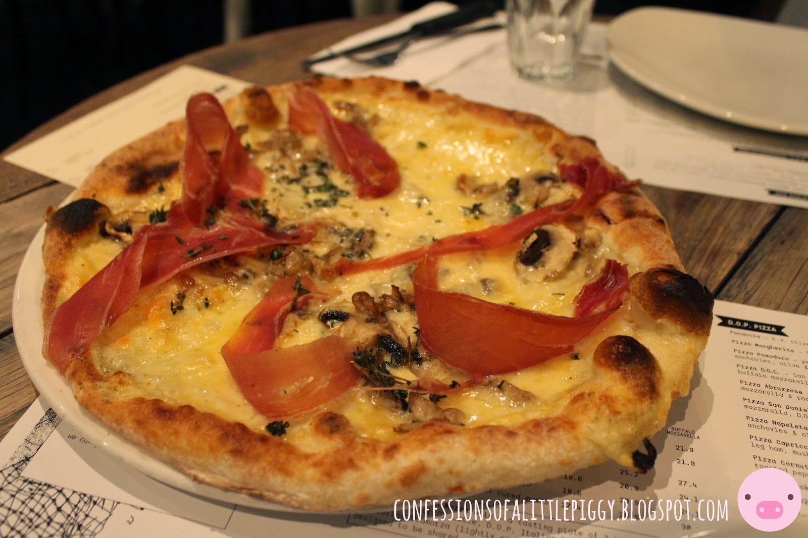 D.O.C. Pizza & Mozzarella Bar ~ confessions of a little piggy