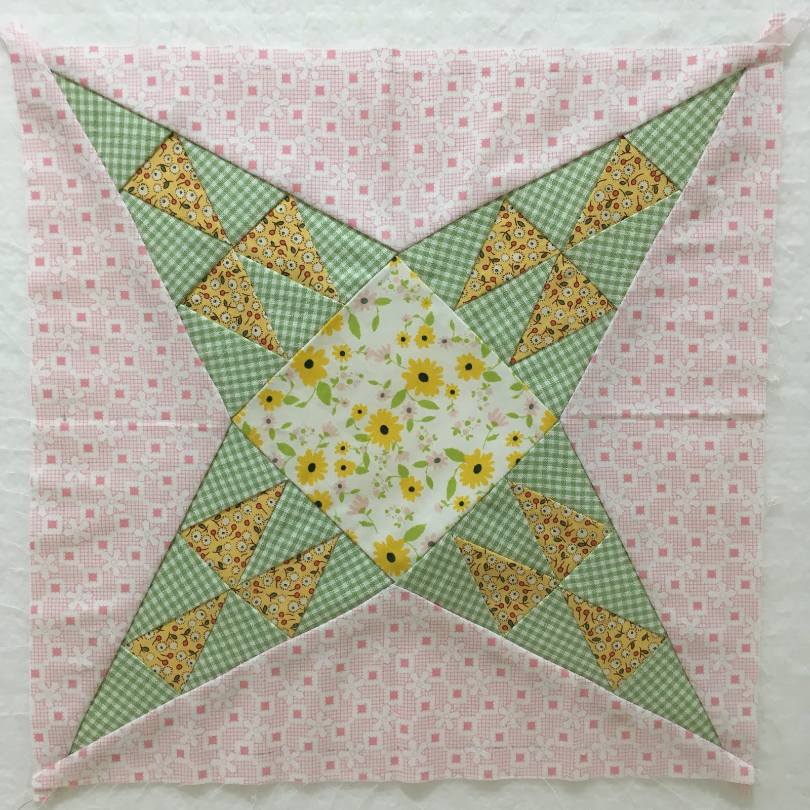 Quilter on the hill: Dearest Lavender Pine Burr block