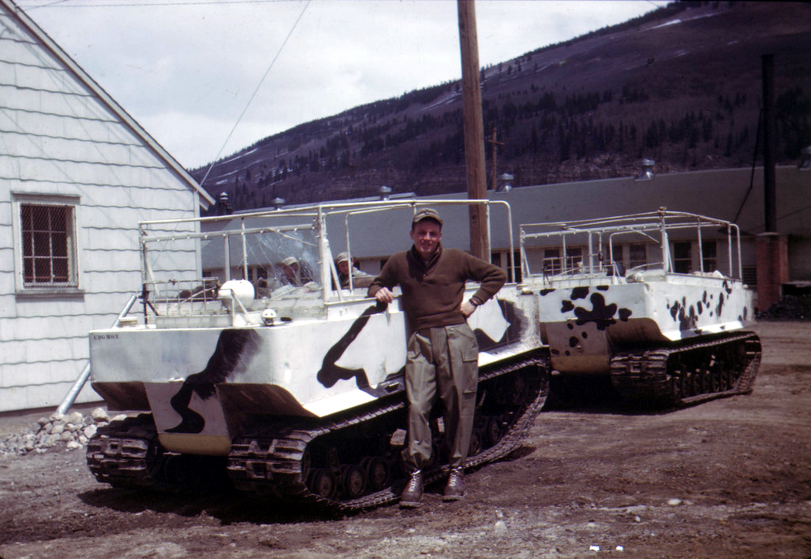 World War II in Color: M29 Weasels Tracked Vehicle of 10th Mountain ...