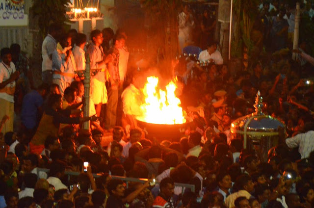 2015 Deepam Festival. Day Ten—Evening: Mahadeepam Arunachaleswarar ...