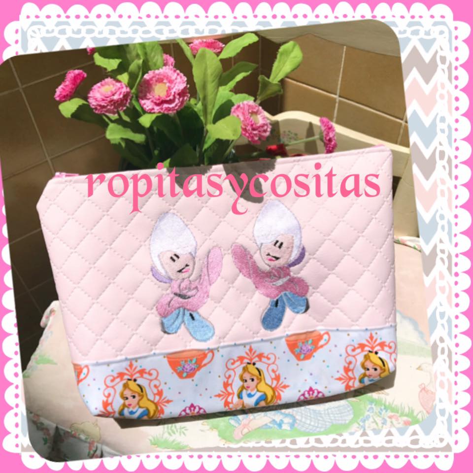 Ropitas y Cositas: Cositas de personajes