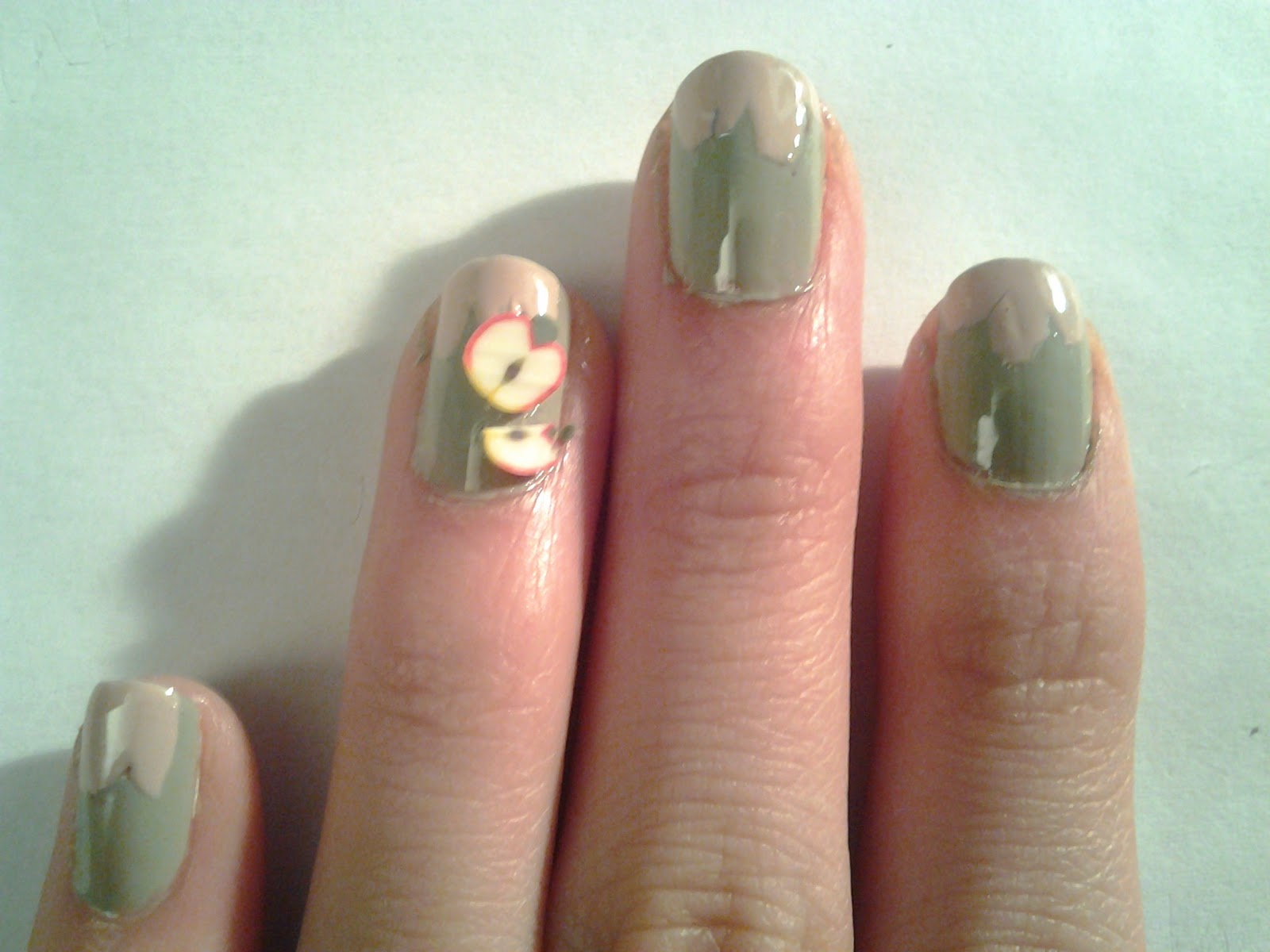 NAILHOLICS UNITE!: Caramel Apple Nails Tutorial