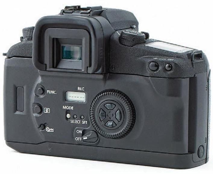 The Chens: The User's Review: Canon EOS 7s 35mm Film Camera, A Japanese ...