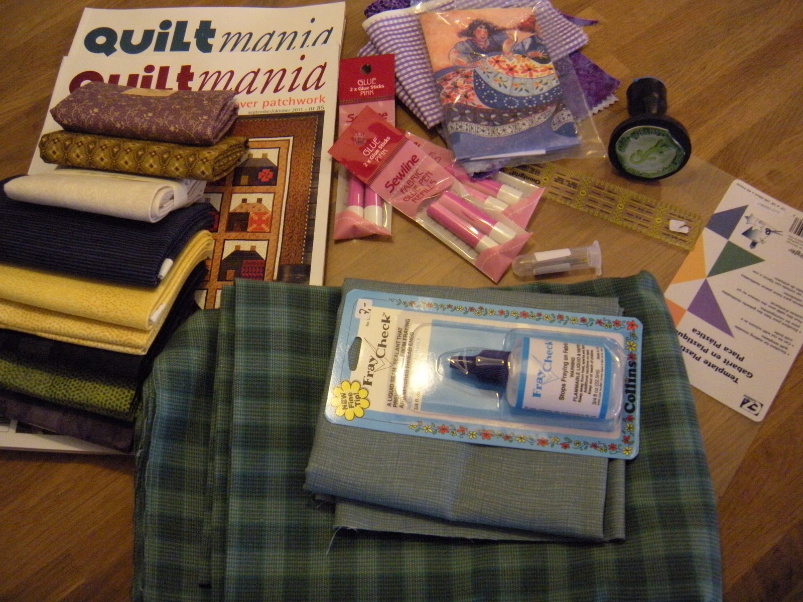 Quilts and Boxes: Survival kit - Overlevingspakket