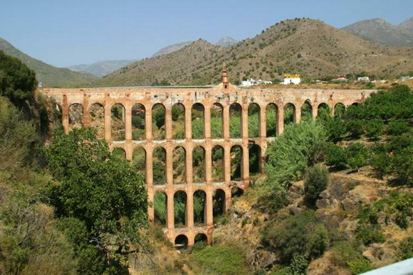 Alizul: 10 OF THE MOST IMPRESSIVE OLD AQUEDUCTS