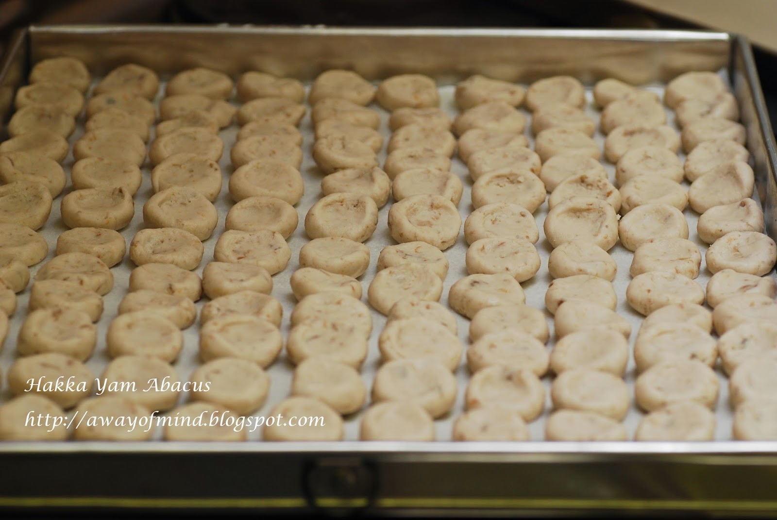 Awayofmind Bakery House: Hakka Yam Abacus Seeds 客家算盘子