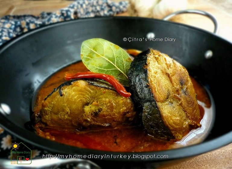 Citra's Home Diary: Kari Ikan / Indonesian style fish curry