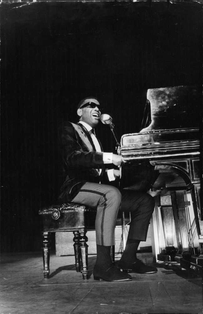Ray Charles Video Museum: Ray Charles Is In Town - Chronology 1962