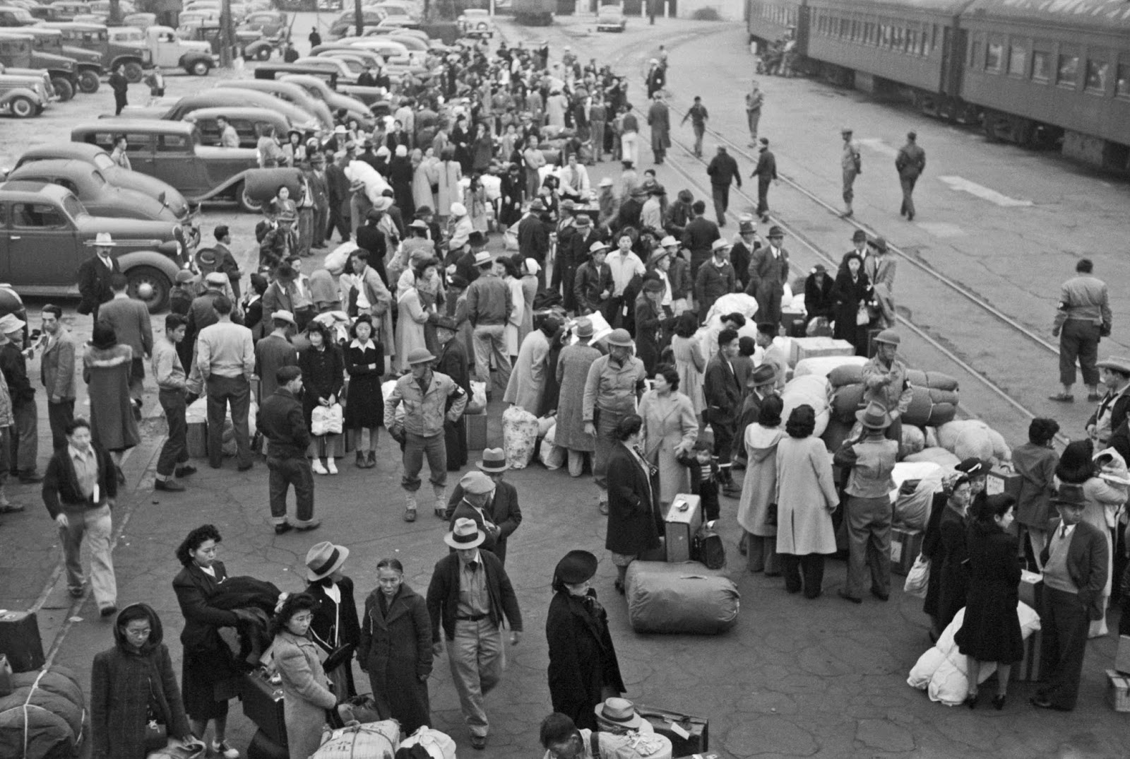 History in Photos: Russell Lee - Japanese Internment
