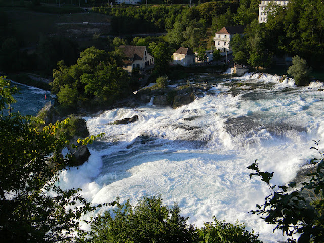 CĂLĂTORII: Cascada Rinului ( Rheinfall )