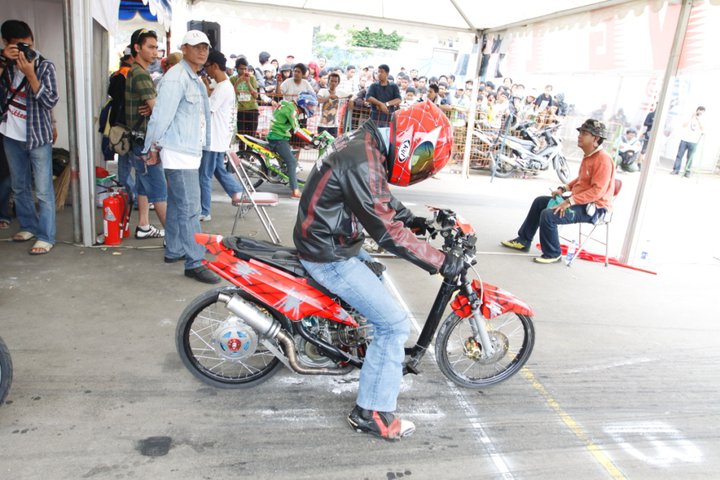 Balap Motor Drag Bekasi:Best Motorcycles Wallpaper