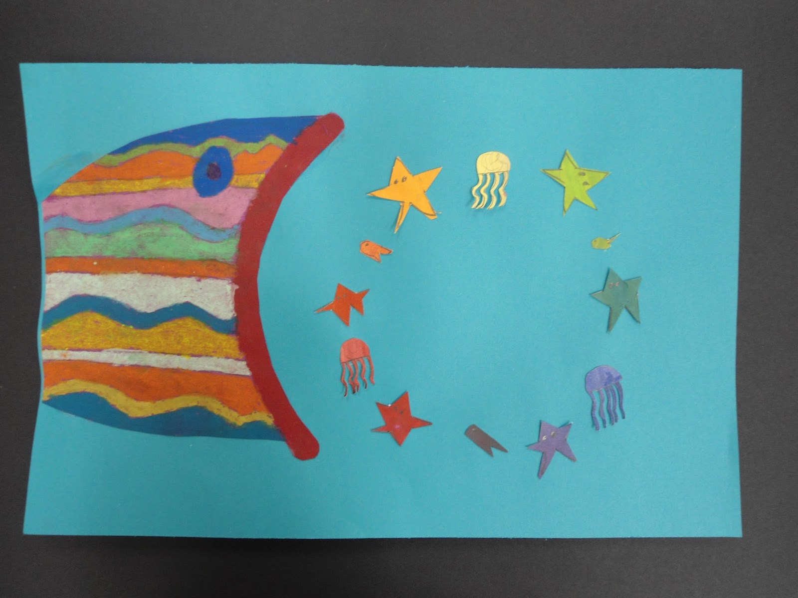 Park Art Kingdom: Color Wheel Fish