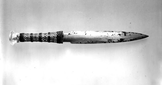 Egyptian Chronicles The Dagger That Came From Outer Space