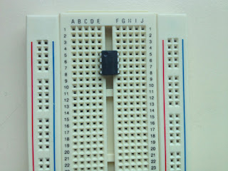 little-scale: Breadboard Basics 1: What Is A Breadboard? Structure and ...