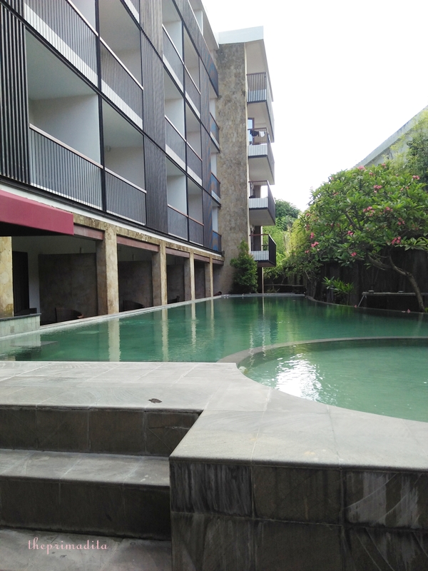 A Blessed Life: Pengalaman Menginap di Hotel 'Angker' di Bali