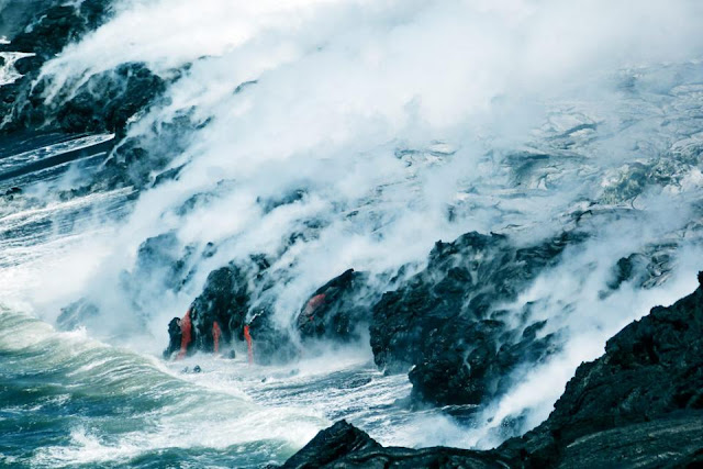 Incredible Photos Of Hawaii's Overflowing Lava Lake ~ Entertainment ...