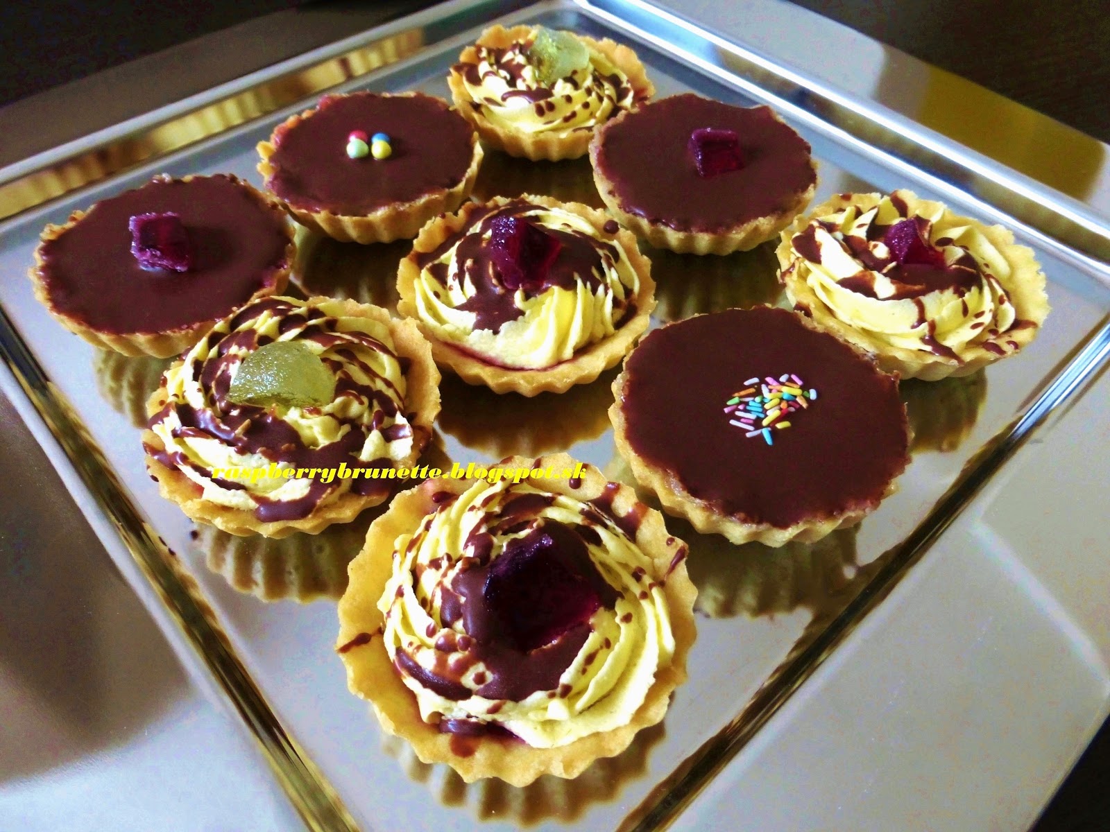 Raspberrybrunette: Plnené košíčky