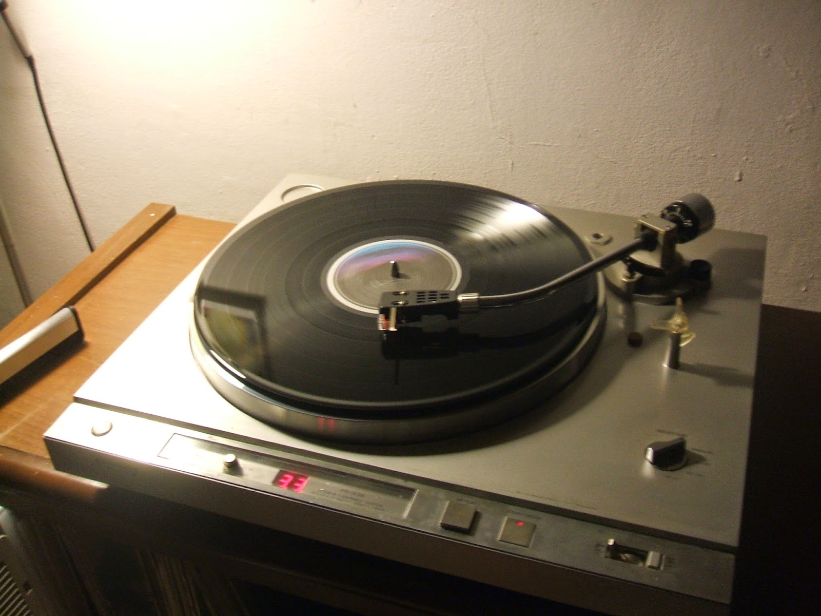 MI MUNDO ELECTRÓNICO: SONY PS-X35