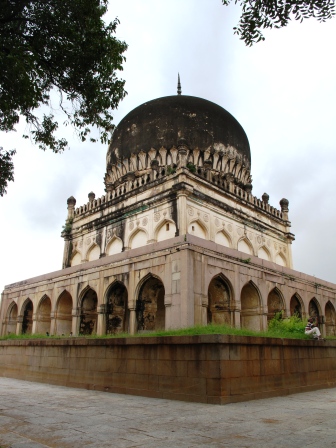 The World's My Oyster: Hyderabad - Historical Monuments