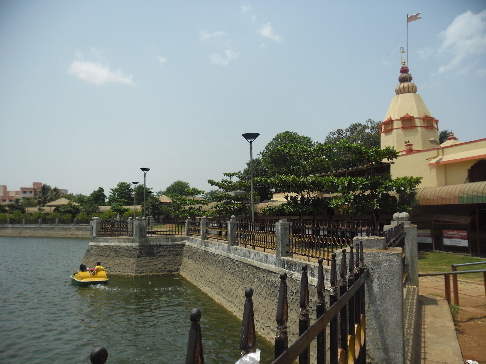 Weekend Wanderer a blog by Aashish Chawla: Titwala Temple- A Divine Visit