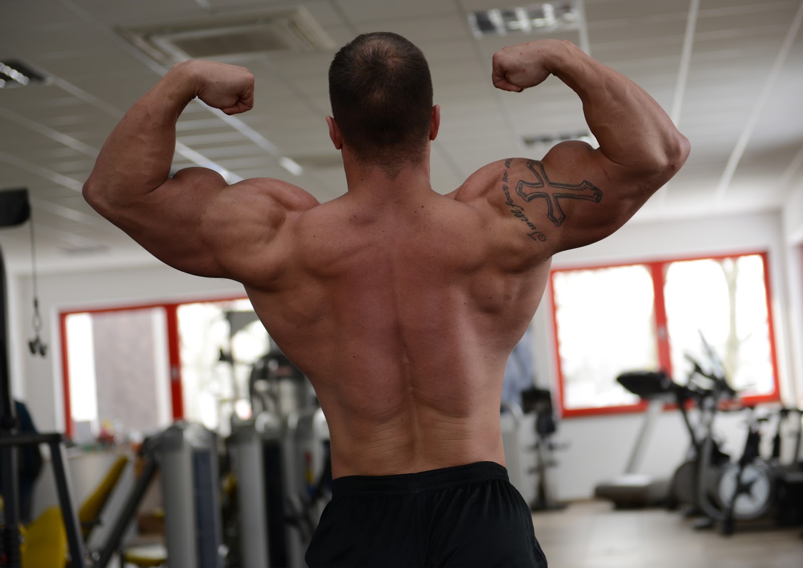 Muscle Lover: Polish muscle hunk Krzysztof Piekarz