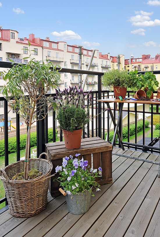 ESTILO RUSTICO: MINIMO BALCON RUSTICO