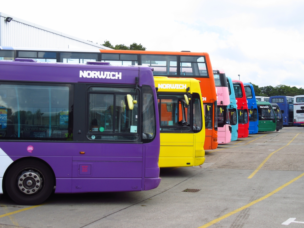 East Norfolk (& East Suffolk) Bus Blog: First Norwich Open Day & Bus Bash