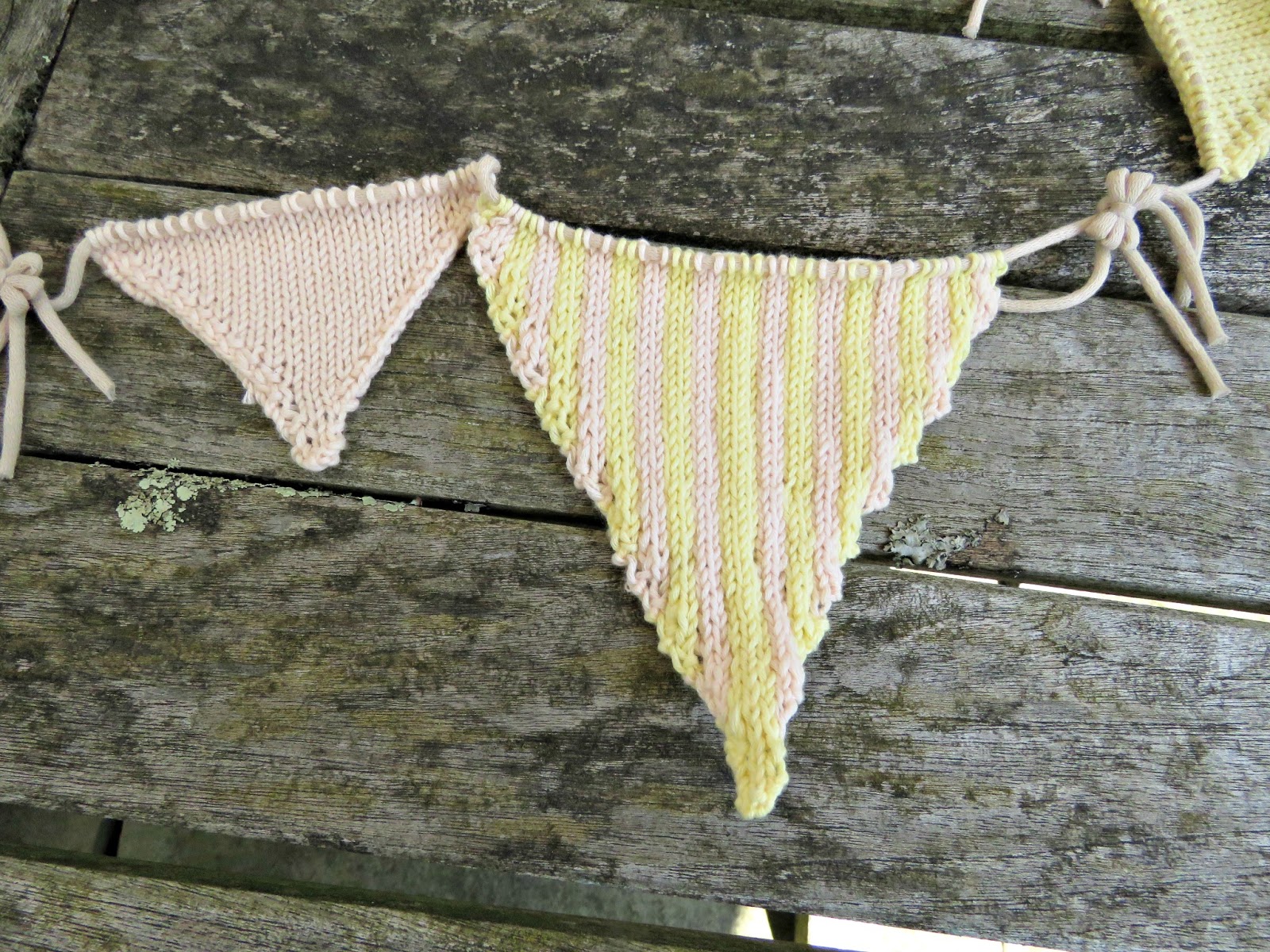 just saying ...: Carry on rocking that spring bunting ...