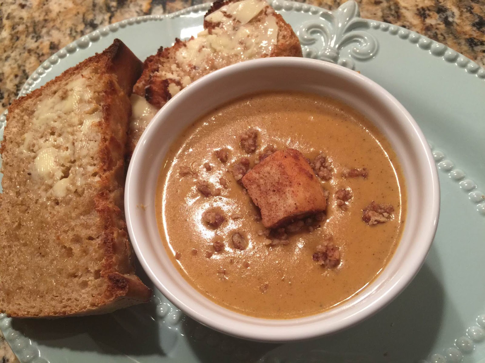 Kitchen Cheetahs: Copy Cat Kneader's Autumn Bisque Soup