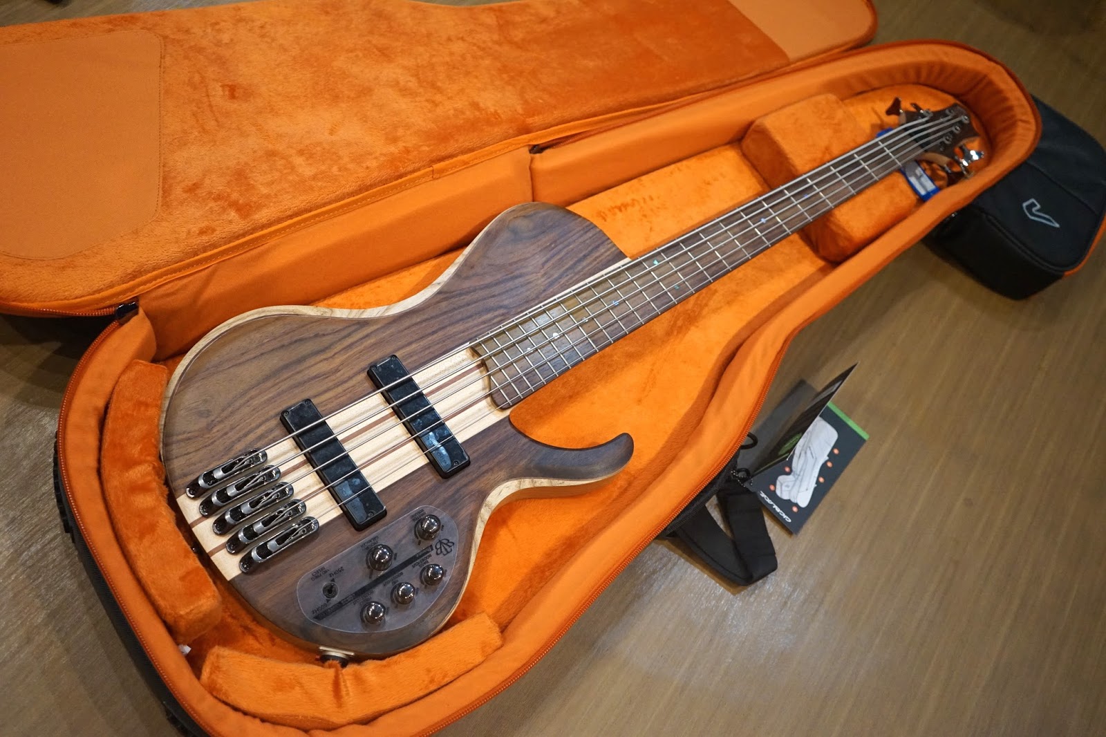 Jenis-jenis Gitar Bass Berdasarkan Senarnya yang Harus Diketahui | All ...