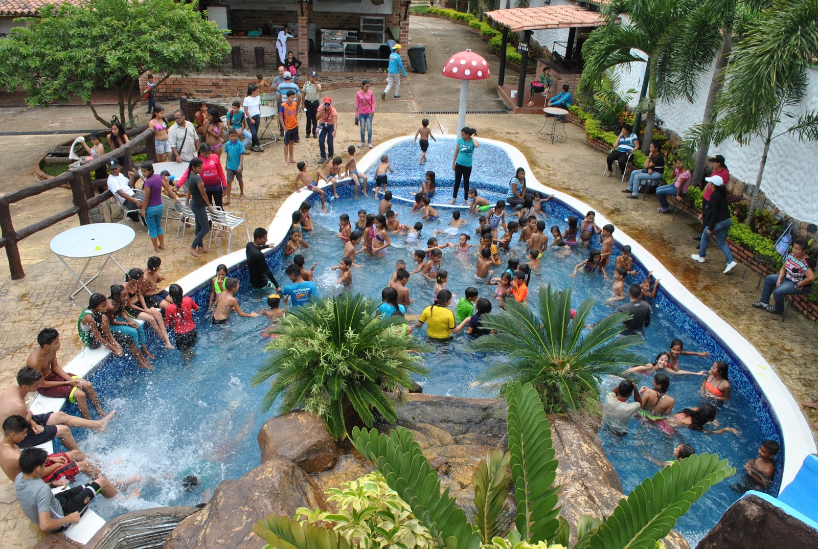 Hijos de trabajadores de la Alcaldía de Tinaquillo disfrutan Plan ...