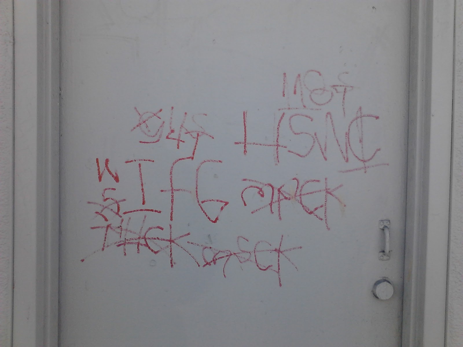 blood gangs graffiti: Inglewood family gangster bloods ( IFGB 94 street )