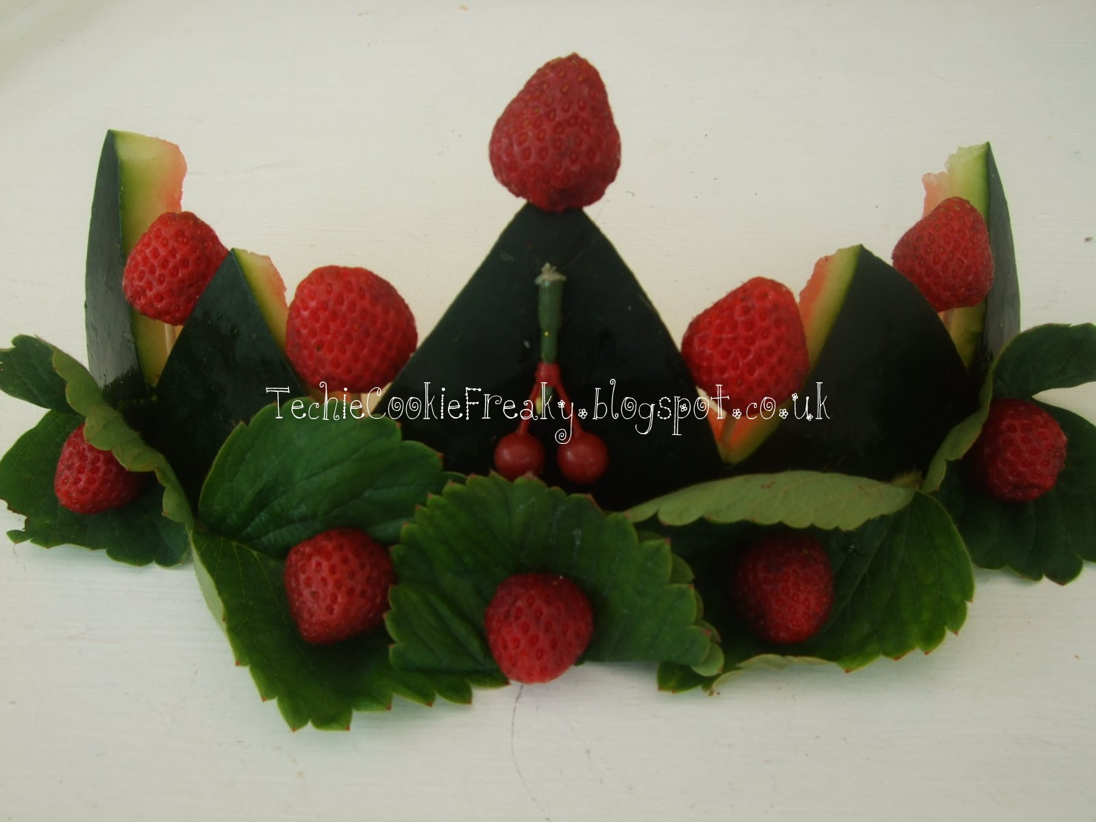 Techie.....Cookie......Freaky.........: Strawberry Preservation Fundas ...
