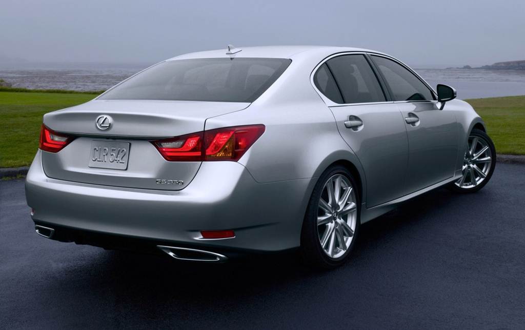 Lexus GS250 2013 chega ao mercado