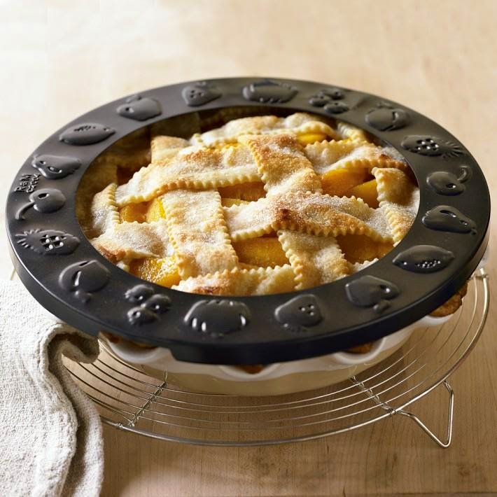 The Domestic Curator: Tips And Tools For Making The Perfect Pie Crust