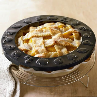 The Domestic Curator: Tips And Tools For Making The Perfect Pie Crust