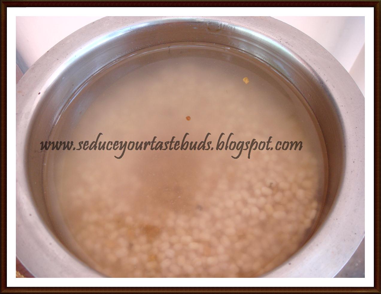 Idli - South India's Favorite Breakfast - Seduce Your Tastebuds...