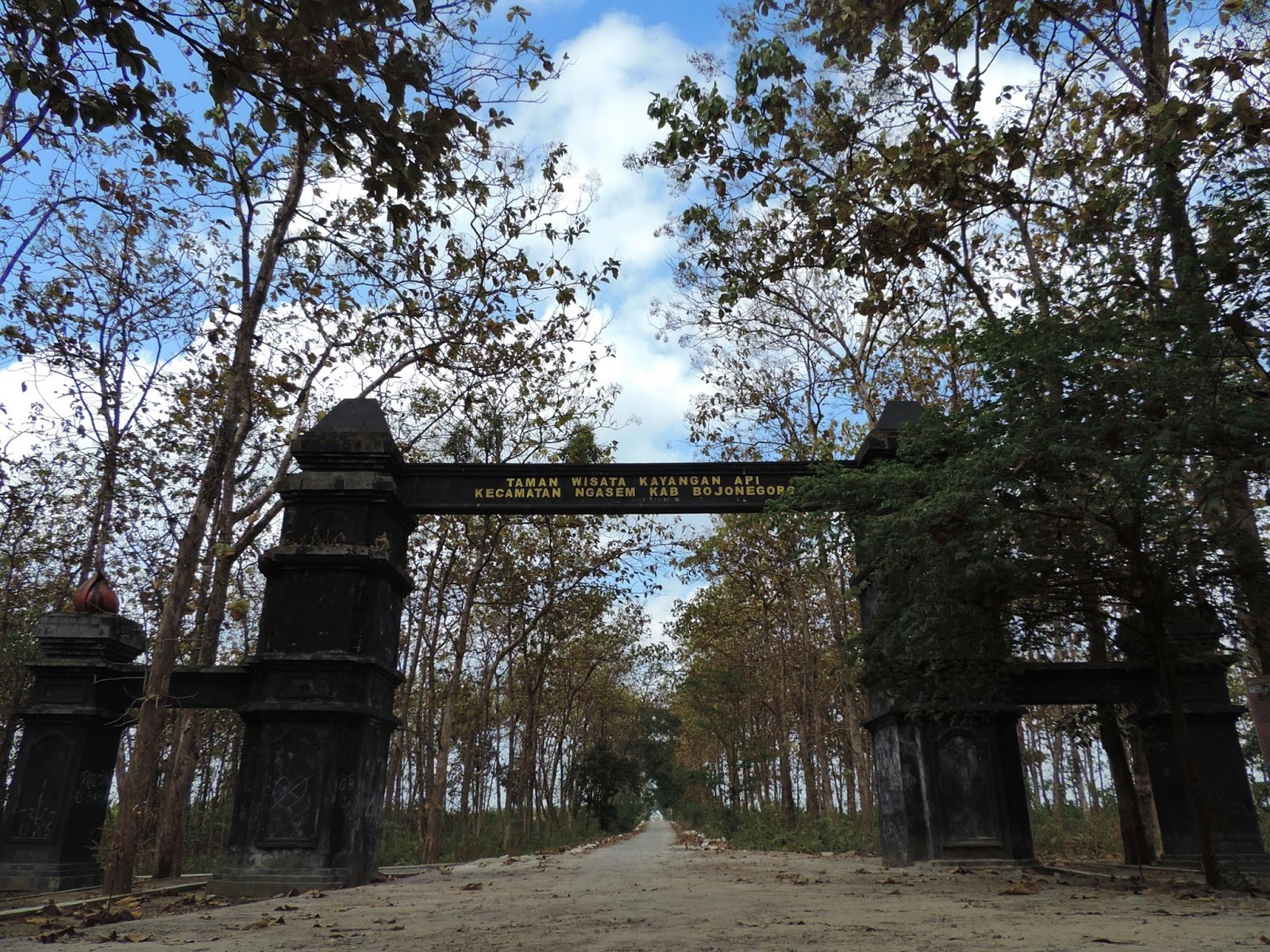 KAYANGAN API, API “ABADI” SEJAK ZAMAN MAJAPAHIT - alaMasEdy