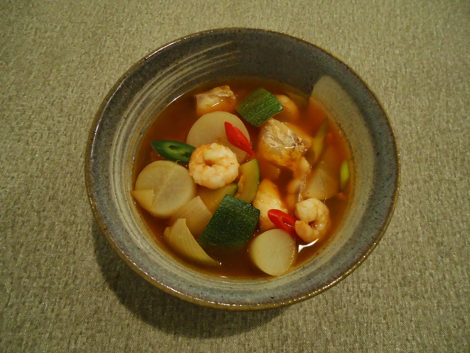 My little Korean kitchen: Saeseon-Jjigae a.k.a. Maeuntang