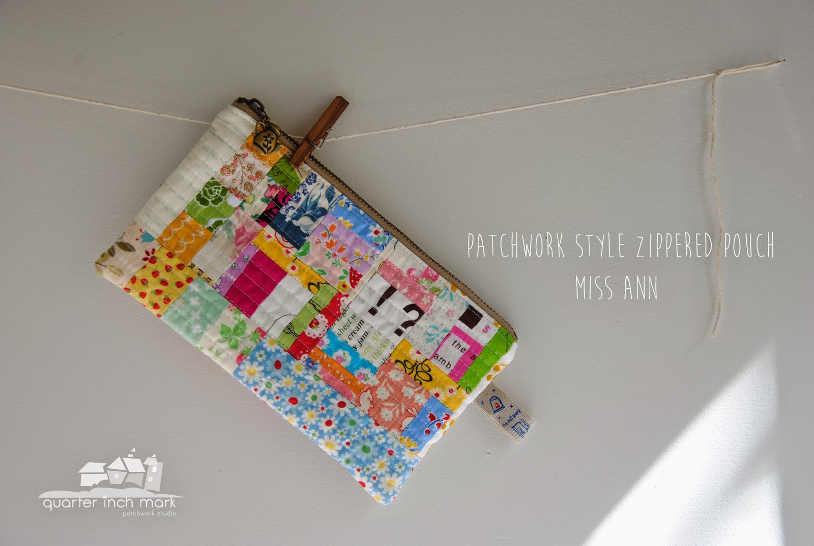 1/4" mark: Patchwork Style Zippered Pouches