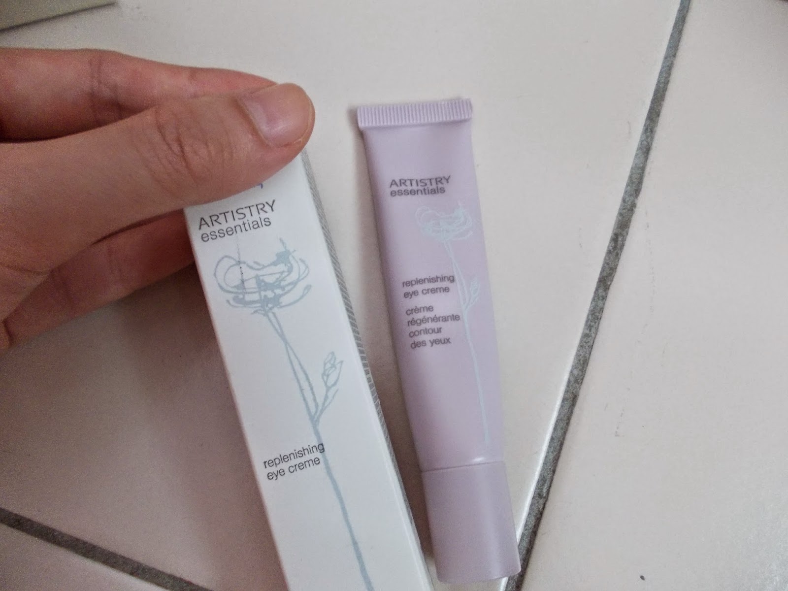 Jasmine's Reviews@BeASmartBeauty : ARTISTRY ESSENTIALS SKINCARE REVIEWS:)