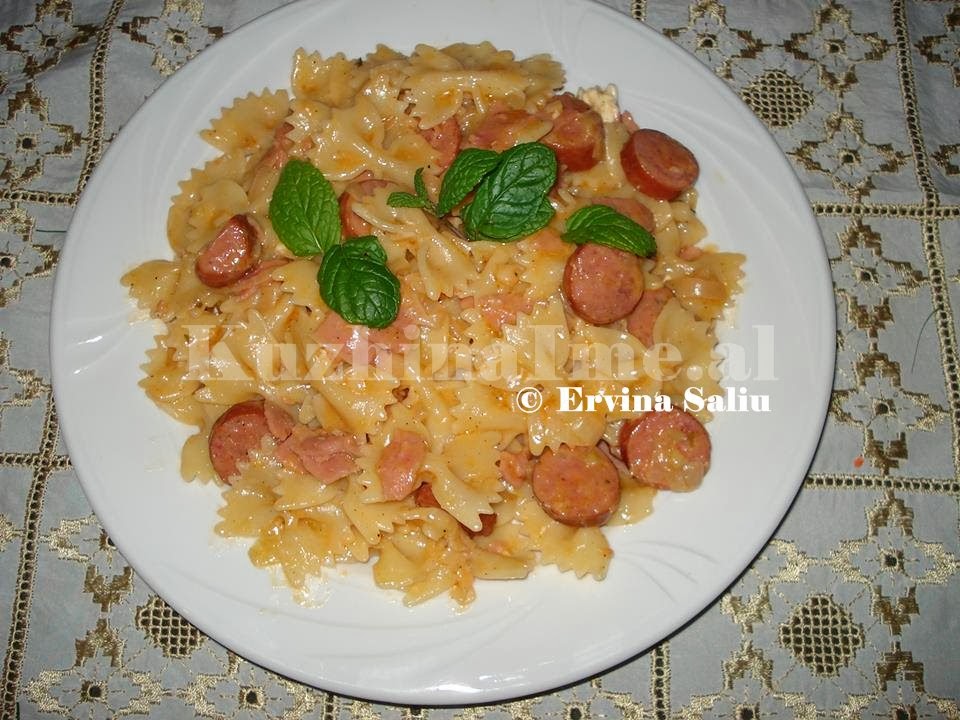 KuzhinaIme.al: Makarona me proshut dhe kremvice (Receta nga Ervina Saliu)