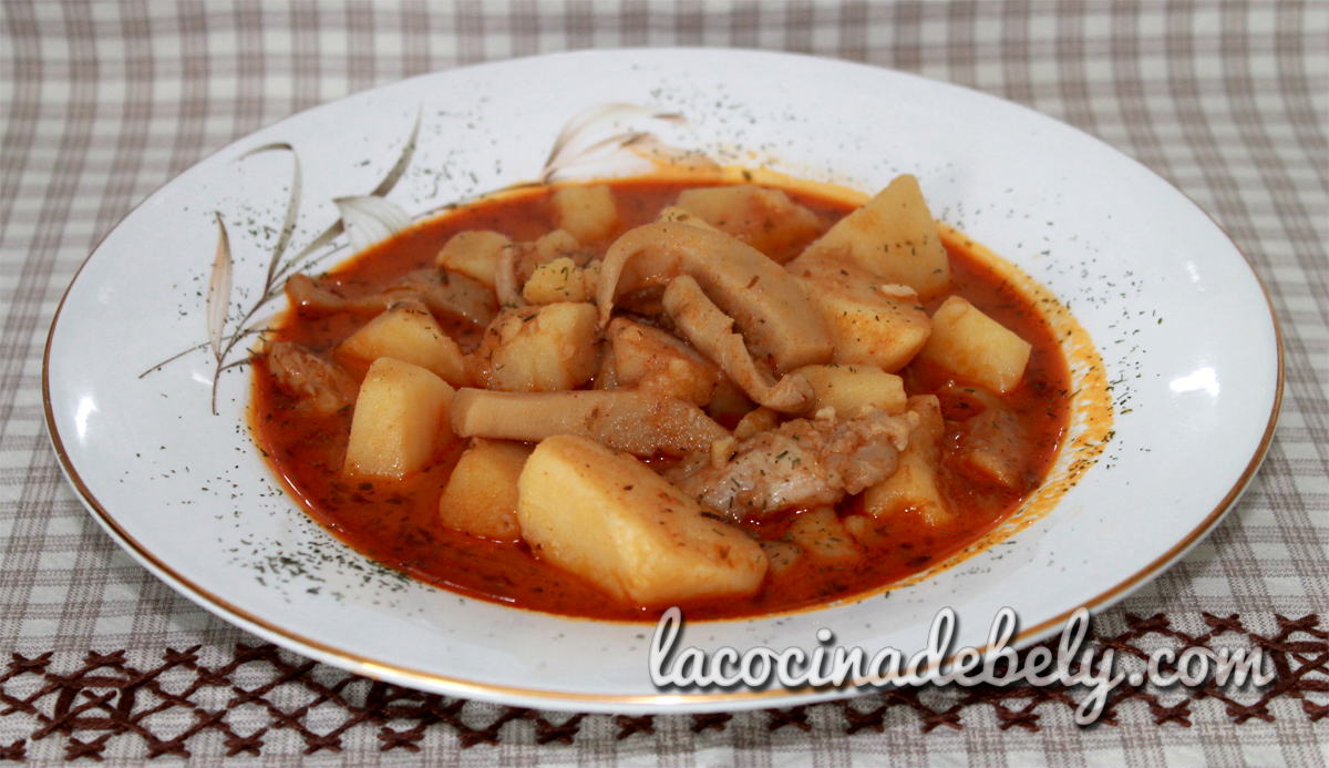 La cocina de Bely: Patatas con Chocos en Adobo