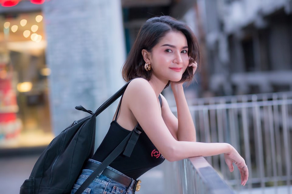 Gái xinh Sunisa Ganoo mặc áo dây cực gợi cảm