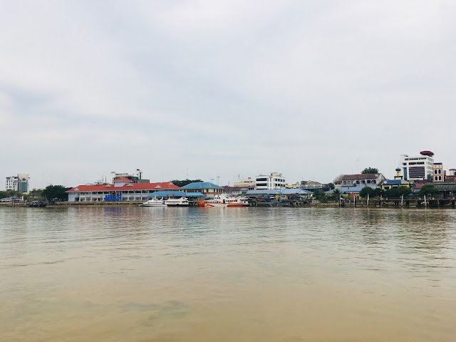 MEMANG ENJOY NAIK MUAR RIVER CRUISE DAN JALAN-JALAN DI DATARAN TANJUNG ...