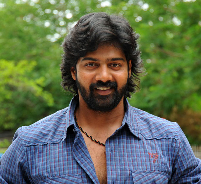 Naveen Chandra Profile Biography Family Photos and Wiki and Biodata ...