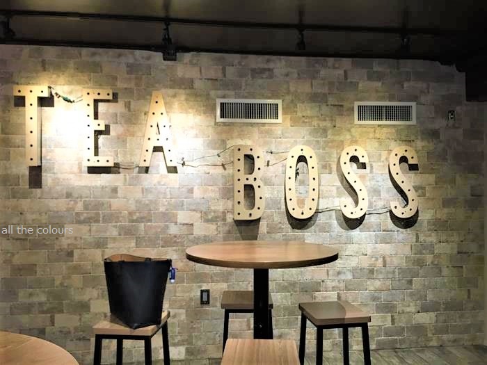 all the colours: Tea Bossでタピオカミルクティーも