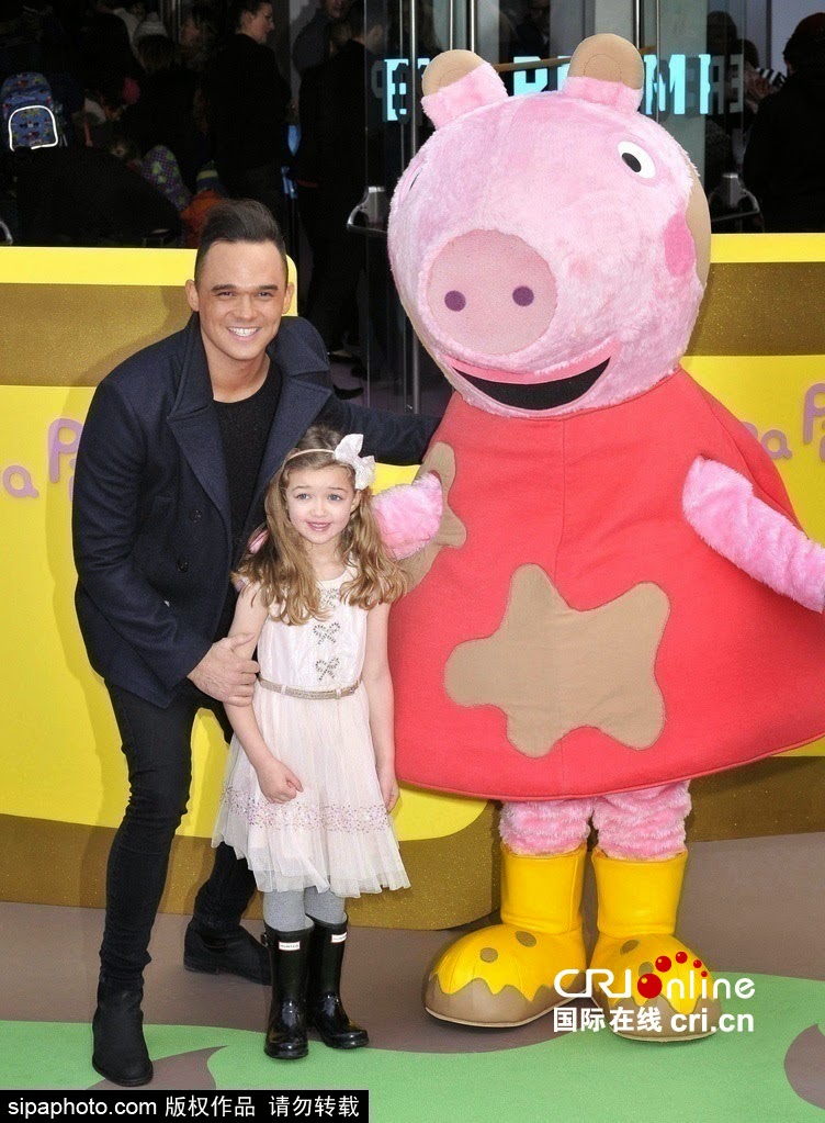 Watch Peppa pig cartoons full episodes: Peppa pig cartoon mascot ...