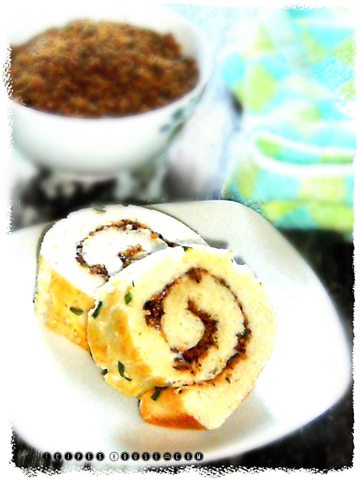 Julia Homemade: Homemade Serunding Ikan dan Swiss Roll Bread