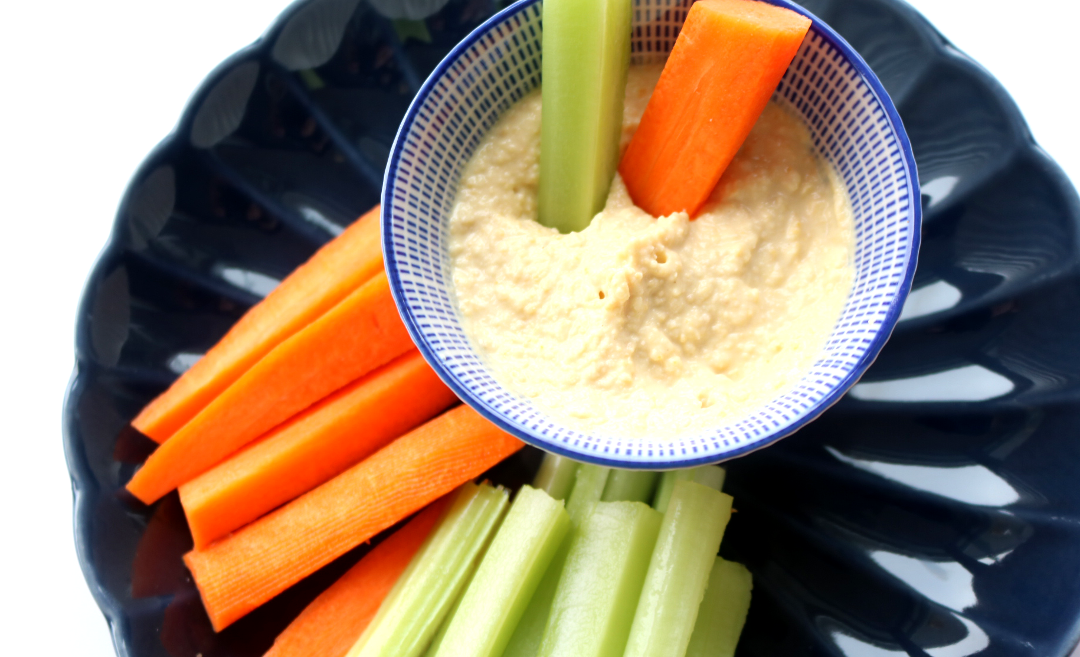Foodie Friday: Homemade Hummus / Houmous (Vegan recipe) | We Were ...